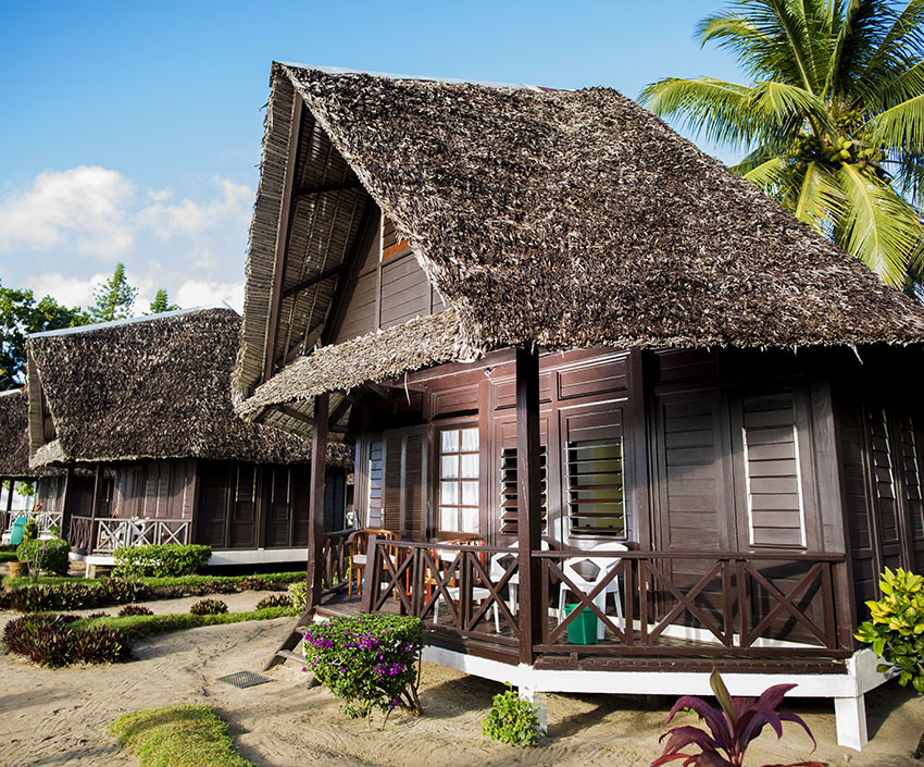 Hotel foulpointe tamatave - Manda beach hôtel - séjour à foulpointe